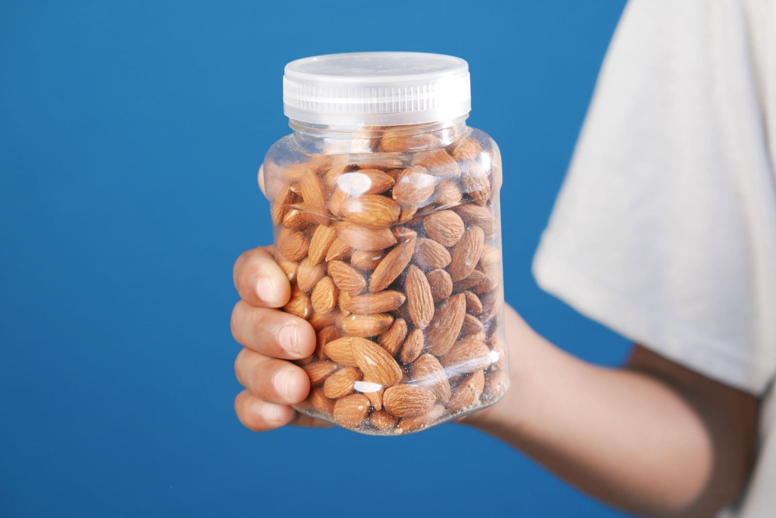 Almonds Storage: The Dos and Don'ts for Maintaining Freshness - El Paso ...